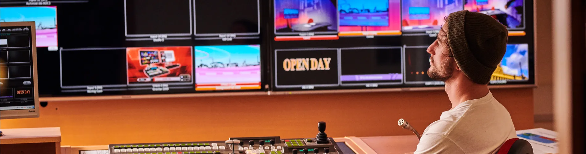 Broadcast and Digital Journalism with Foundation Year - Courses - Leeds ...